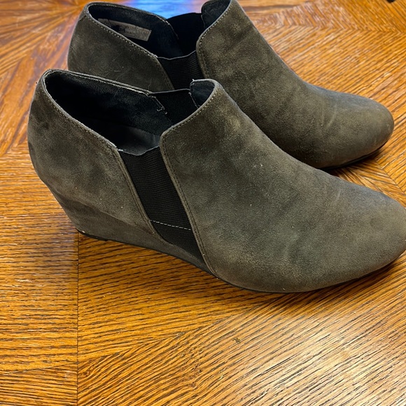 Vionic | Shoes | Vionic Wedge Booties | Poshmark